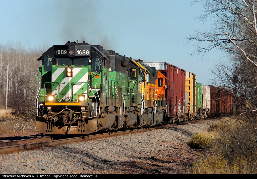 BNSF 1689